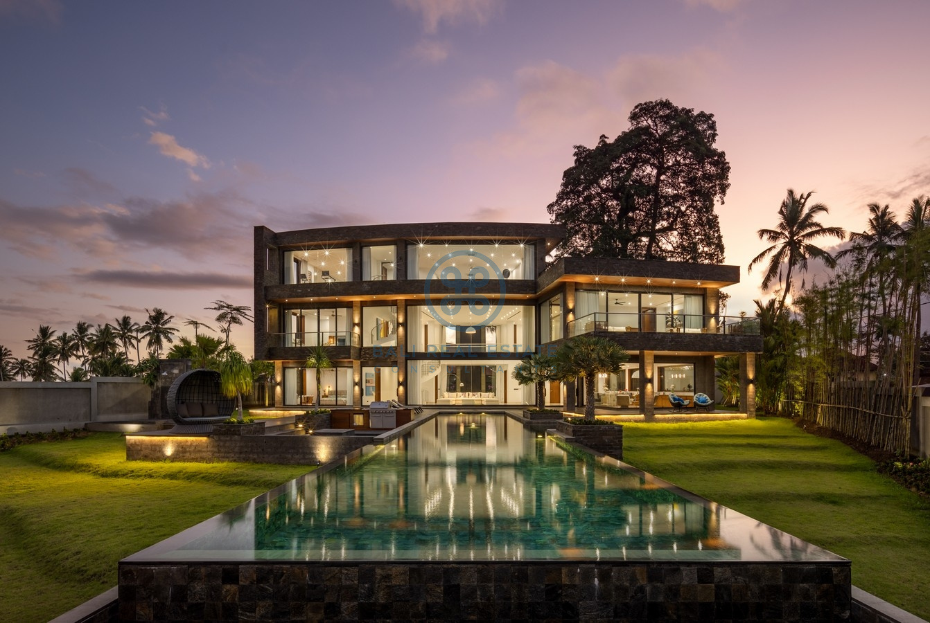 The Perfect Blend of Serenity and Luxury Living in Ubud